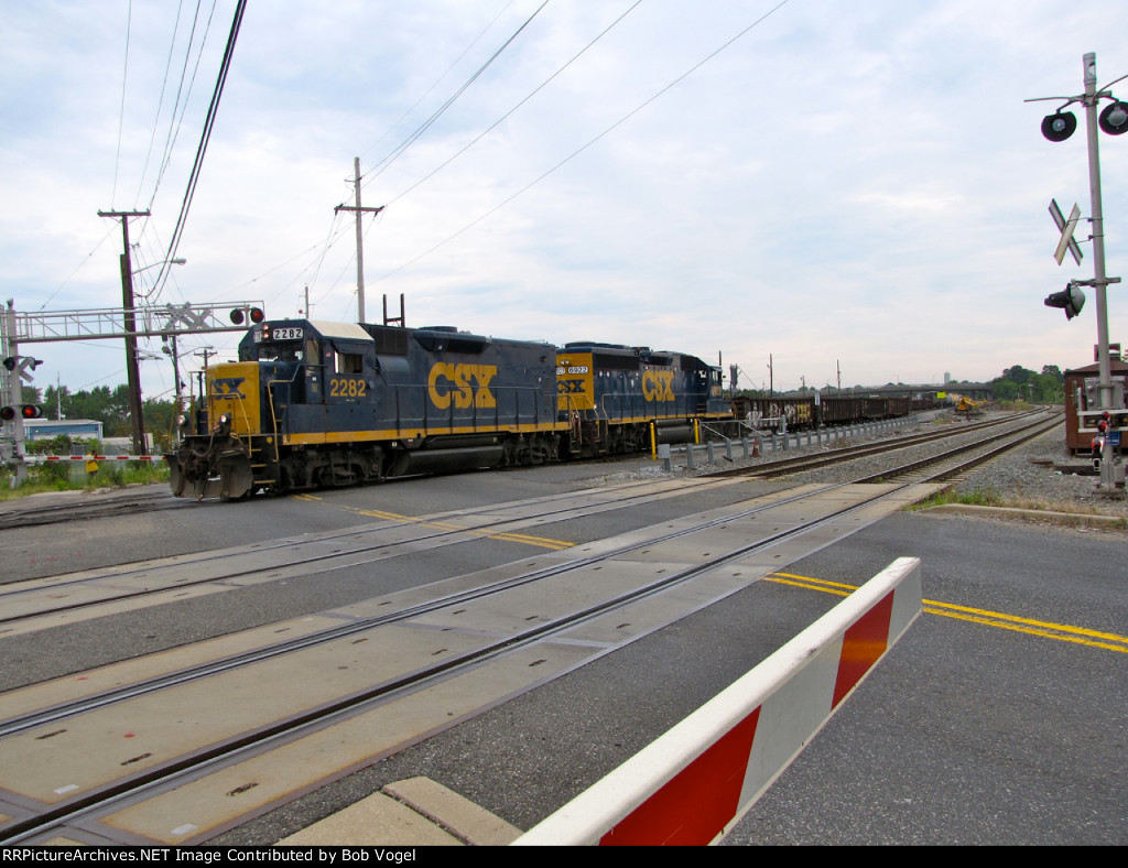 CSX 2282 and 6922